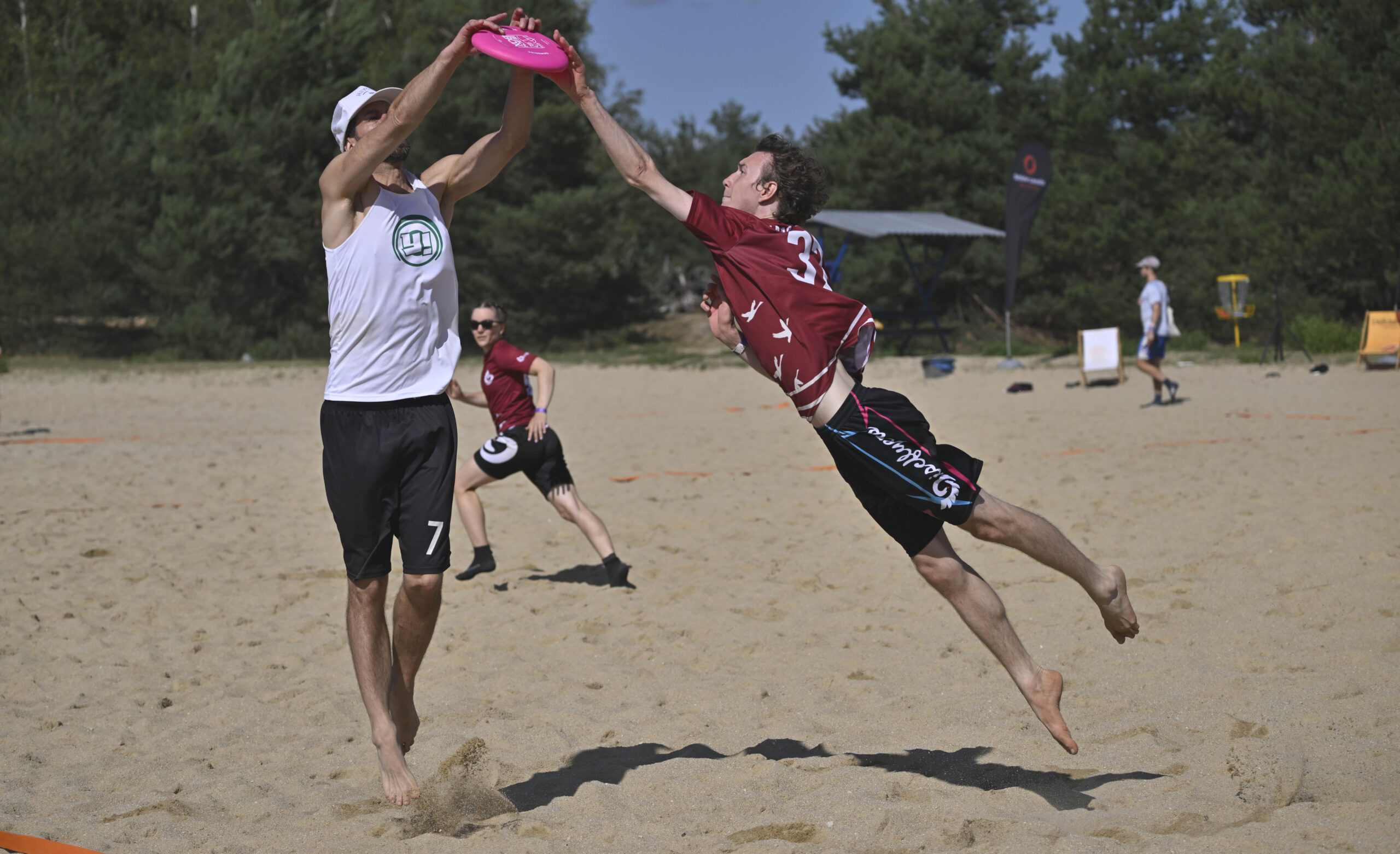 Beach Box – Drehst'n Deckels Beach Ultimate Frisbee Tournament